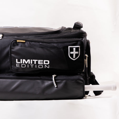 Cricket Bags: Big Range of Premium Bags | Focus Cricket